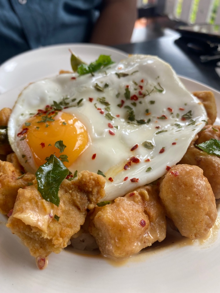 Kloud Restaurant, Bar & Cafe At Mountain Valley Resort - Reviewbah