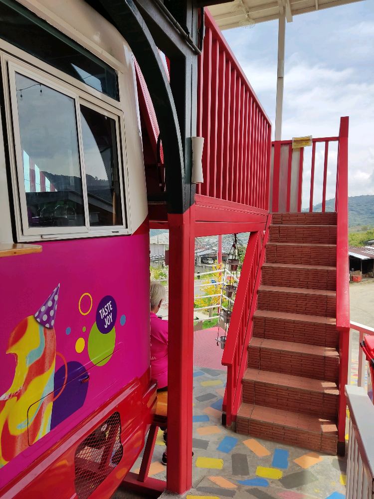 Hooga Cafe @ Kundasang Farm Ville - Reviewbah