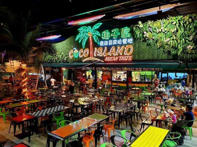 Kowloon Bubble Waffle - Coco Island Street Food 椰林街头美食, Penang Island ...