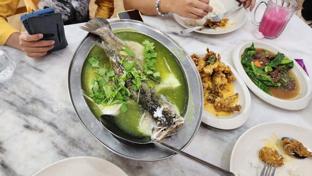 Homst TTDI (Chinese Muslim Restaurant) - Reviewbah.com