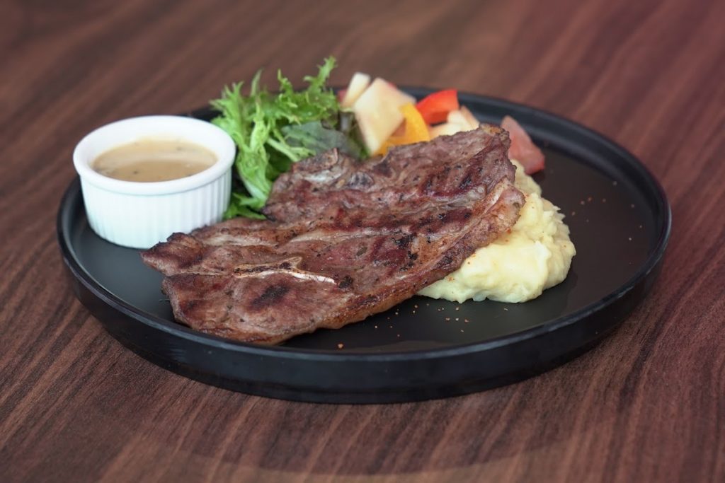 Sip And Chill Restaurant And Bar Sip And Chill 酒馆 - Reviewbah