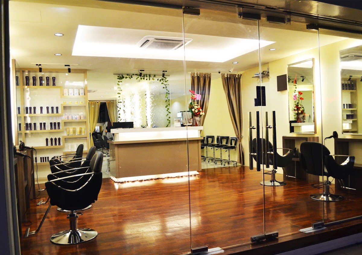 VIP Hair Salon - Reviewbah