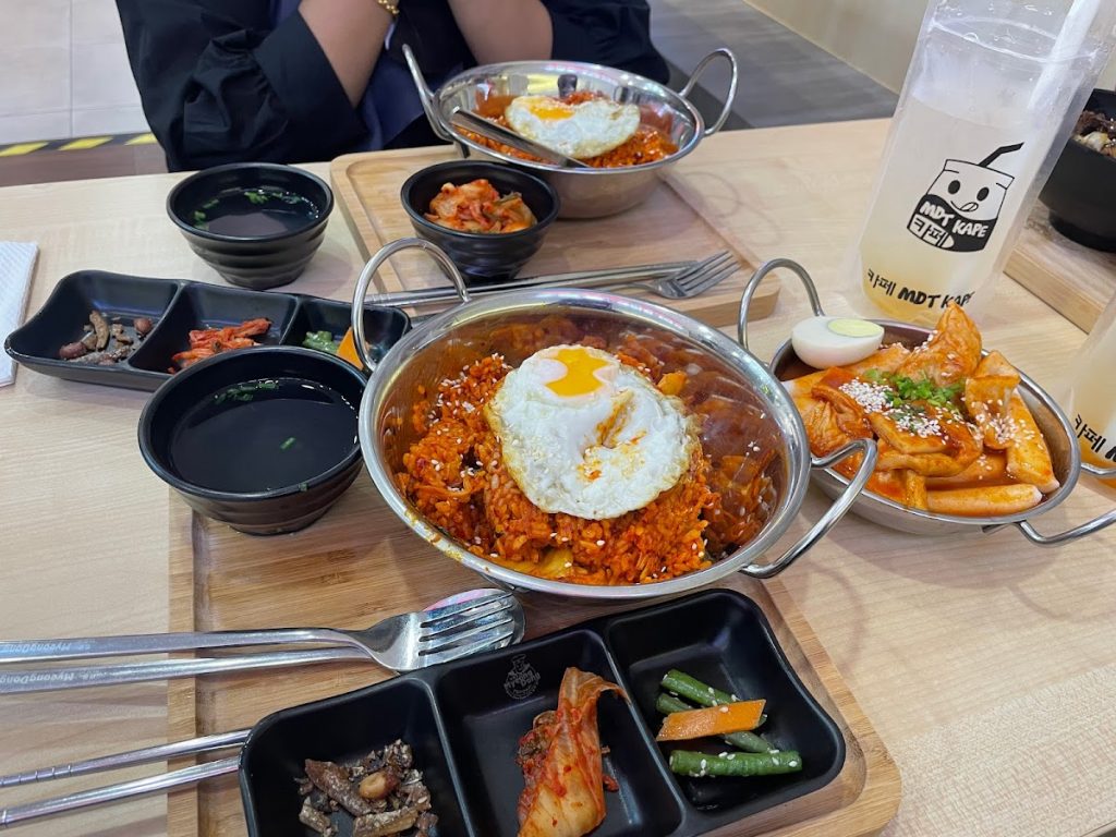 MyeongDong Topokki Mahkota Parade - Reviewbah