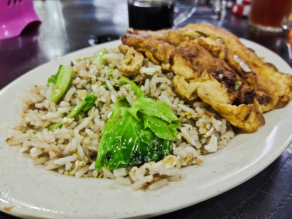 Lazeez Bistro & Cafe Sikamat N.9 - Reviewbah